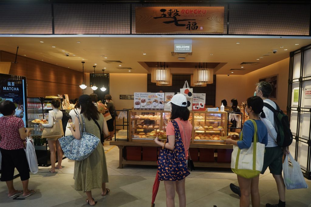 每天都排队！迷你可颂只要S$0.80🥐 热烘烘的健康面包「Gokoku Japanese Bakery」迎来第四家分店🎉 5款招牌必吃口味推荐 ...